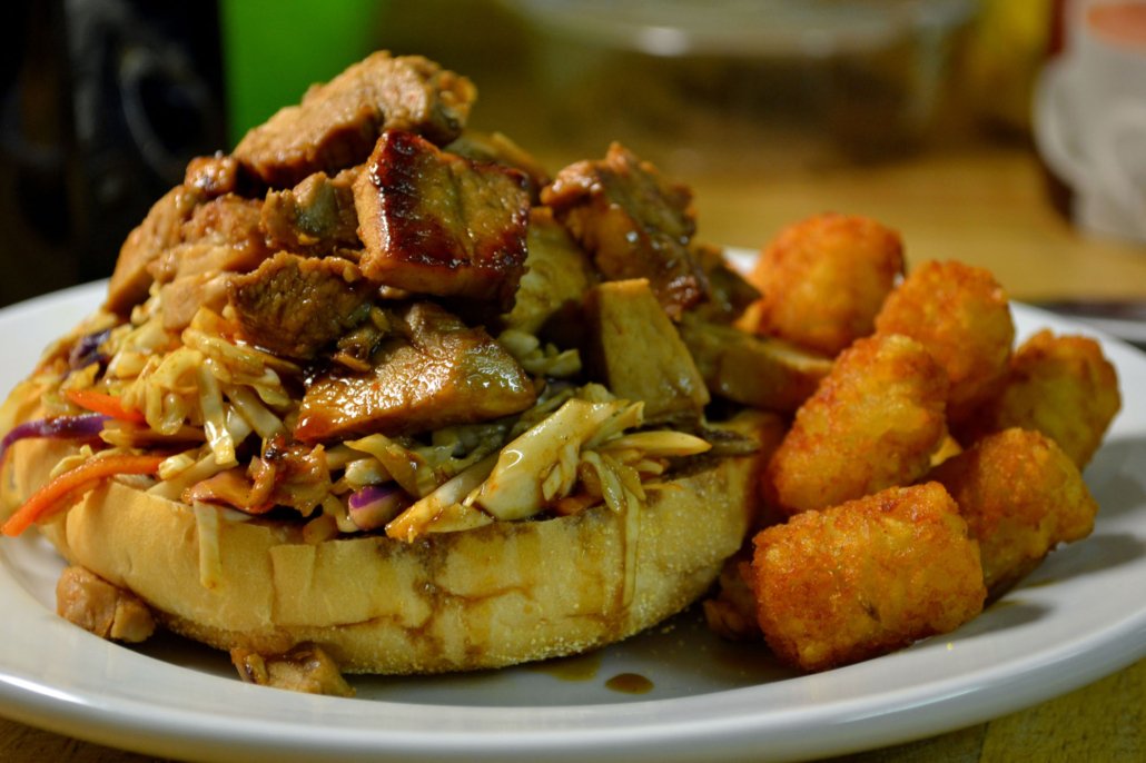 Asian Pulled Pork Sammie | My Bizzy Kitchen