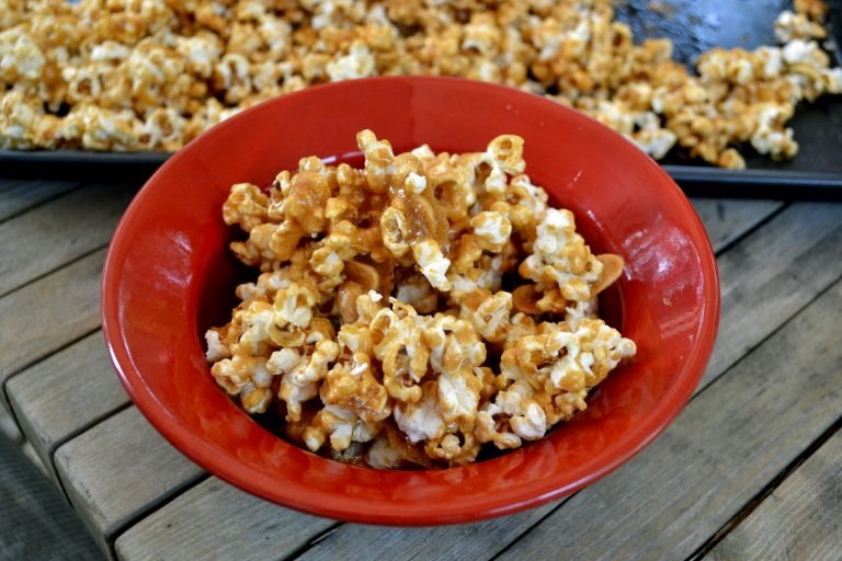 The Best Chicago Style Popcorn | My Bizzy Kitchen