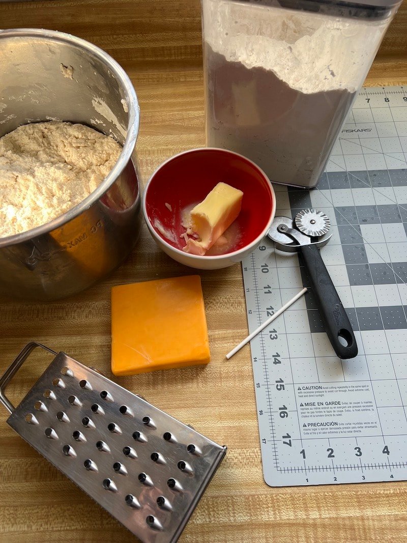 Homemade Cheez Its | My Bizzy Kitchen