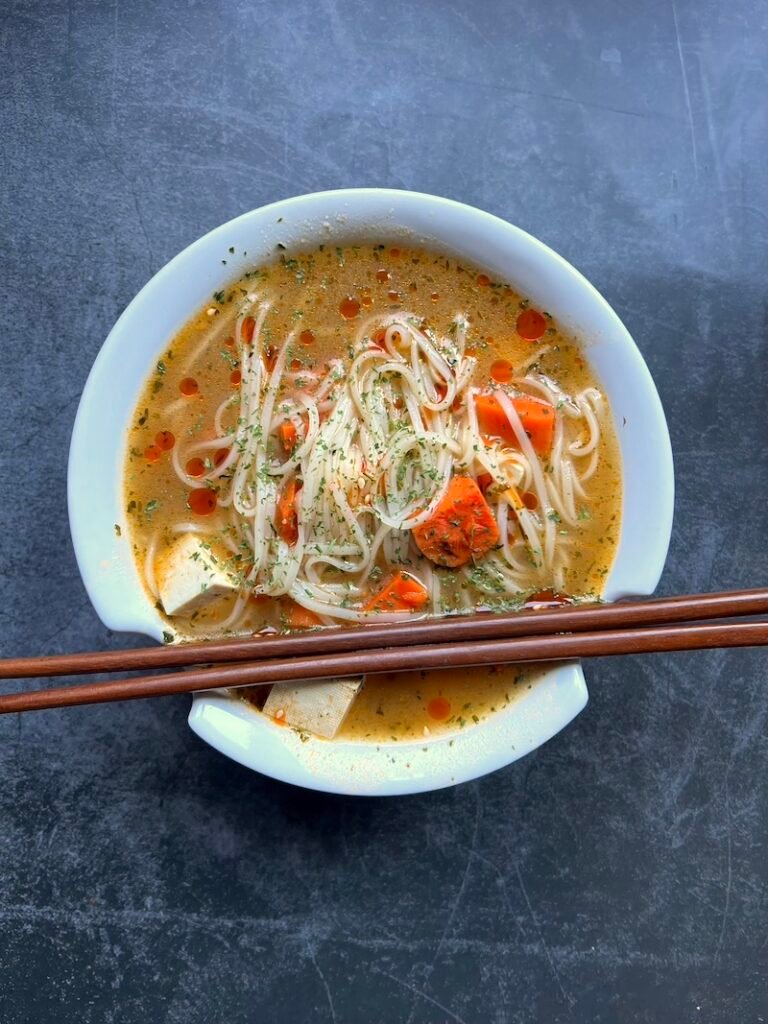 Easy Miso Soup with Tofu | My Bizzy Kitchen